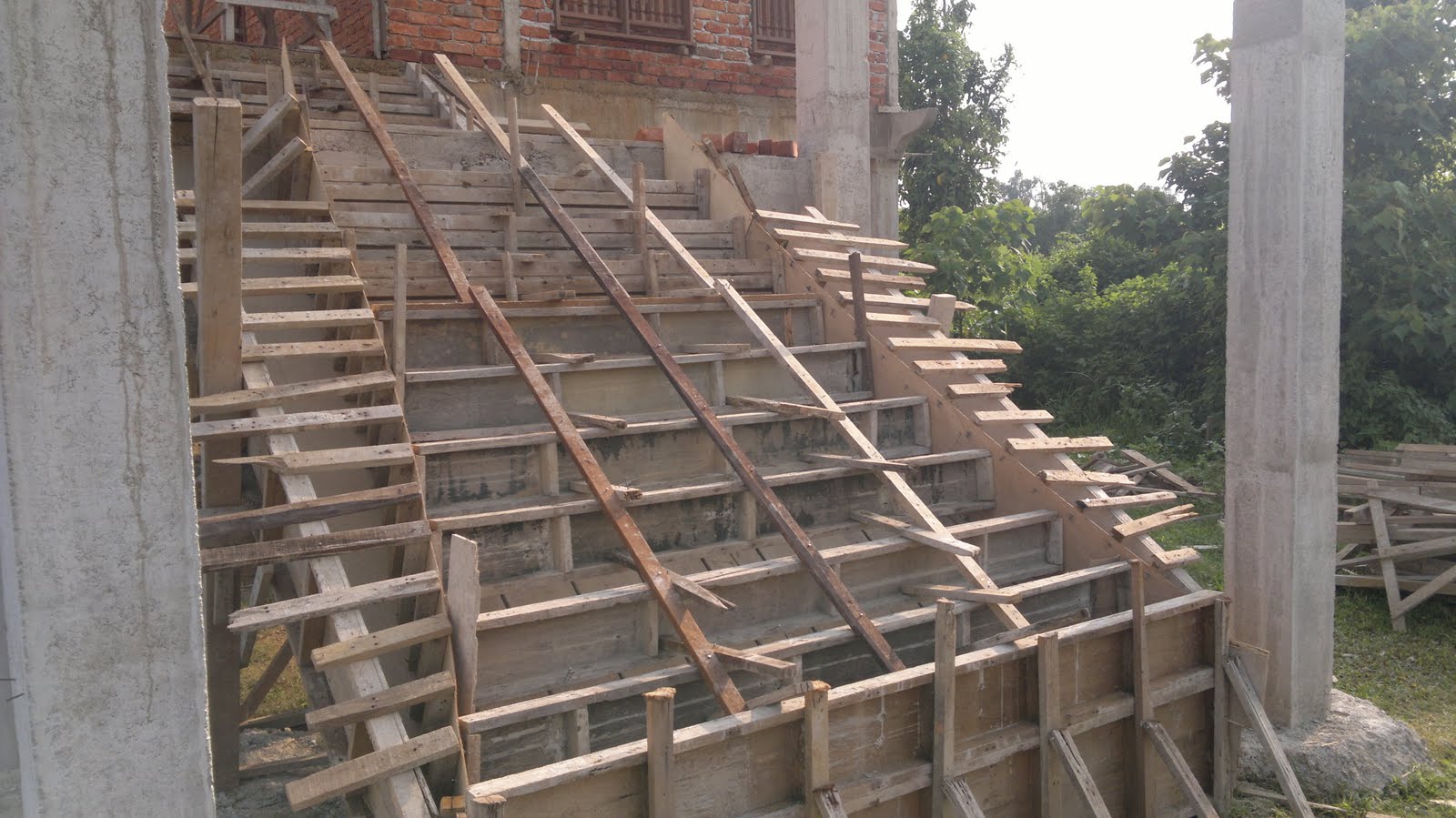 Hartanah Property Terengganu: Proses Membuat Tangga - 2