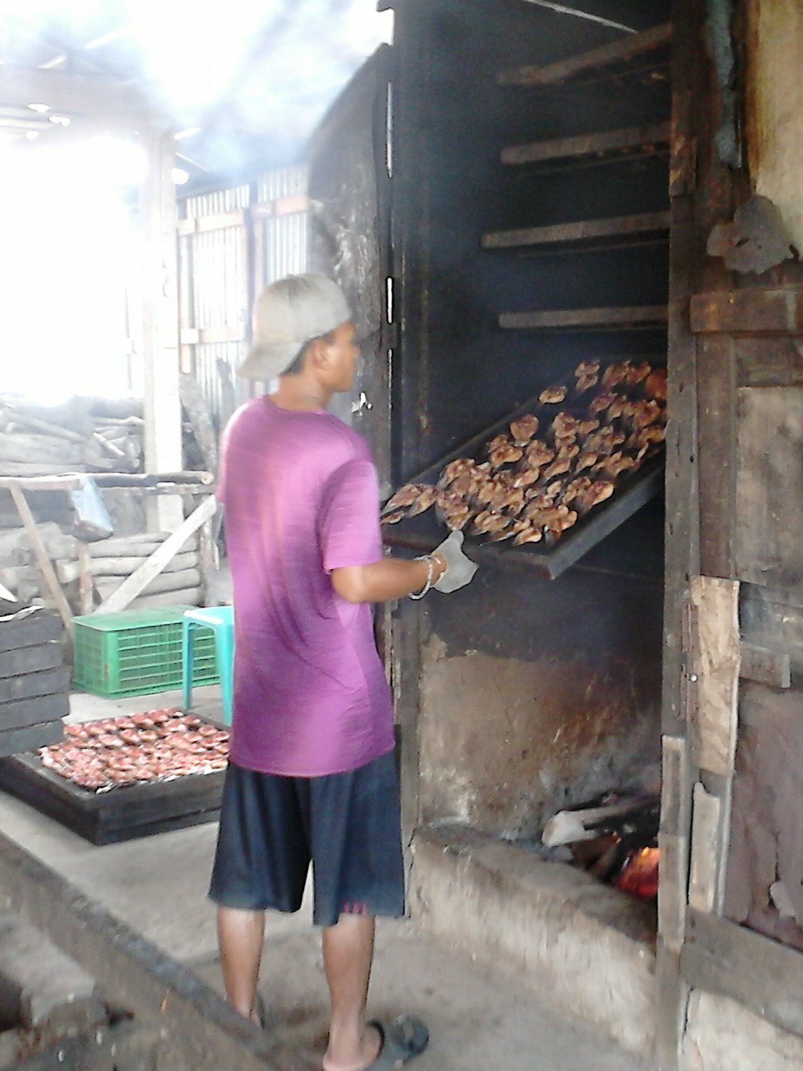 Harga Alat pengasapan Ikan Lele sederhana - Harga Ikan Asap Lele