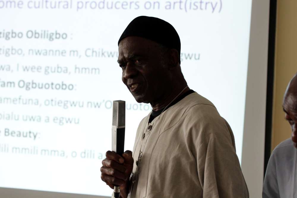 Ọfọdunka: Images from the formal presentation Of Ezumeezu