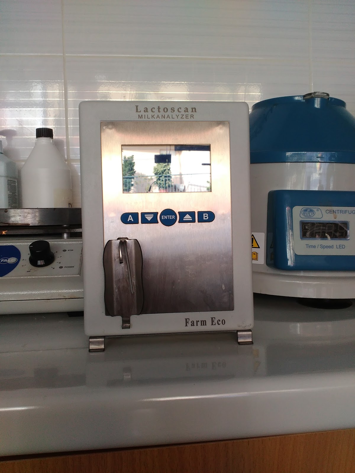 Οινολογικό Χημείο Σιαμπάνη Μαρία : ΑΓΓΕΛΙΕΣ ΠΕΛΑΤΩΝ