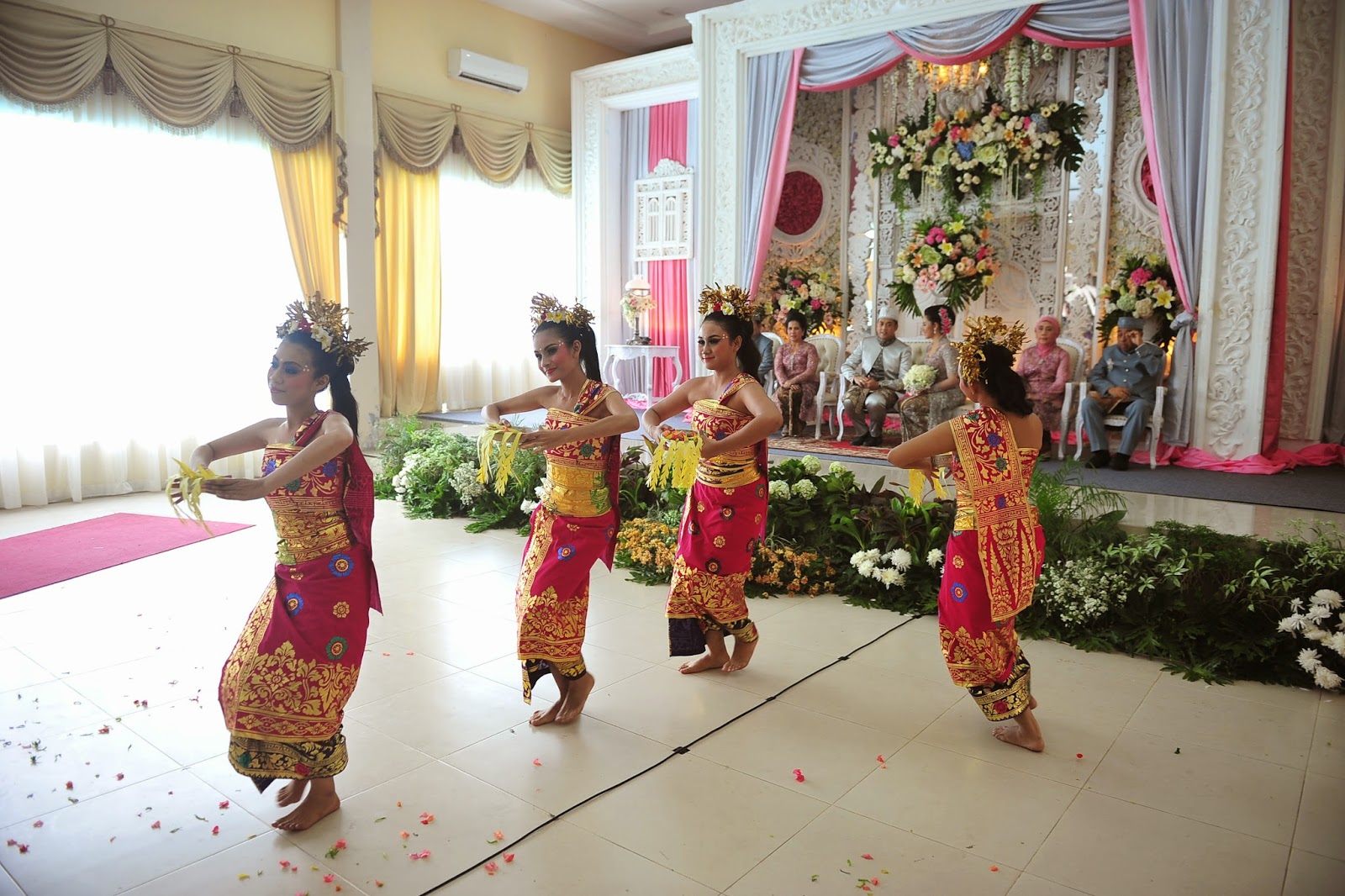 Buntel - Gembul Story : REVIEW - KLUB EKSEKUTIF PERSADA HALIM