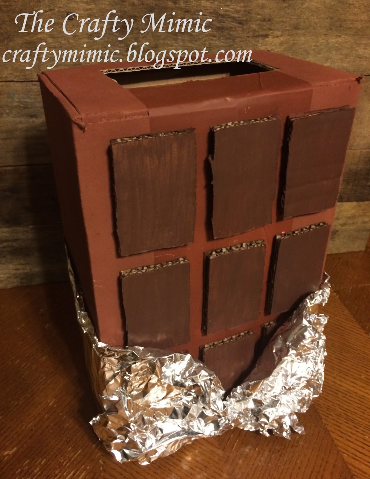 The Crafty Mimic: Chocolate Bar Valentine Box