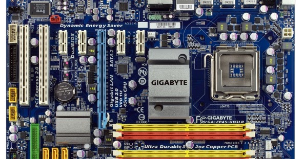 KOMPONEN MOTHERBOARD DAN FUNGSINYA: KOMPONEN MOTHERBOARD BESERTA ...