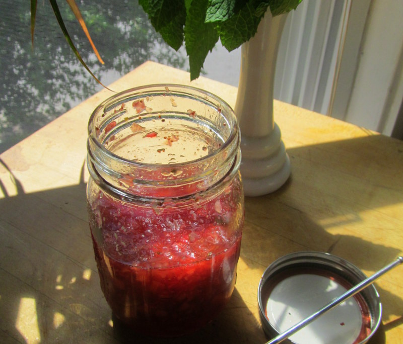 Sauce (The Food Blog): Strawberry Mint Jam