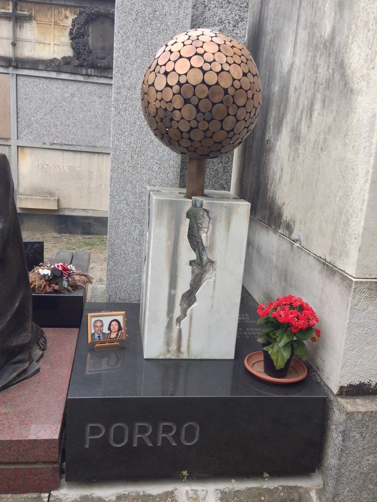 Palabras da man ao corazón: Epitaphs (VII): Posthumous Letters in Milan