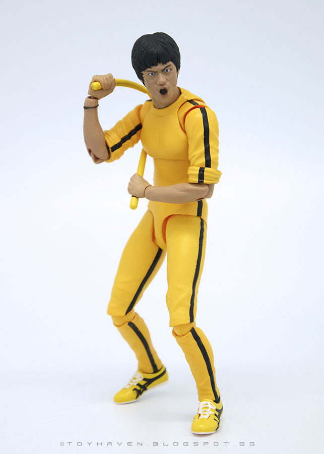toyhaven: S.H. Figuarts Game of Death Bruce Lee (Yellow Track Suit ...