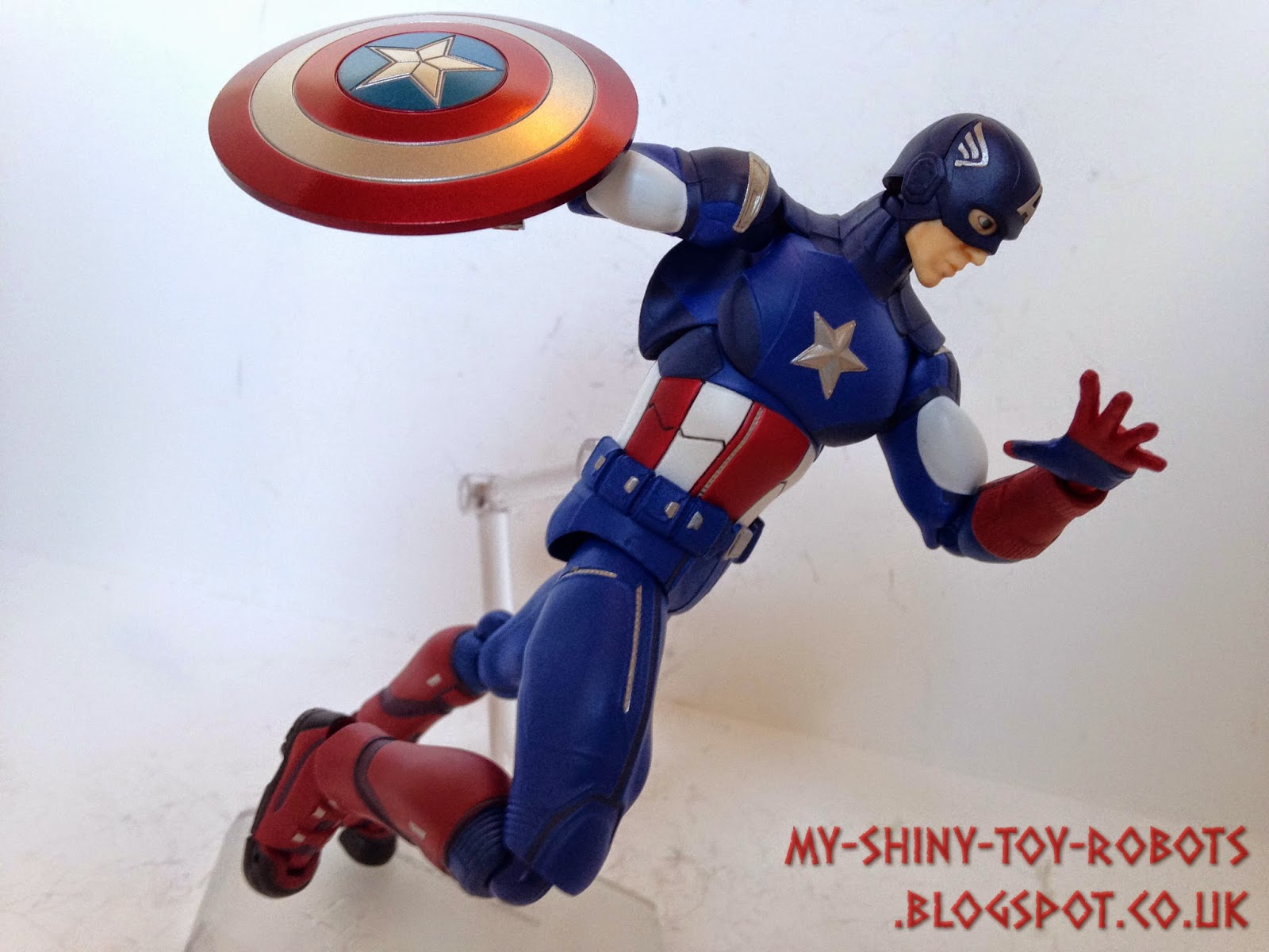 My Shiny Toy Robots: Toybox REVIEW: Figma Captain America
