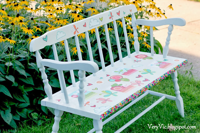 Very Vicky: Mod Podge Bench Makeover