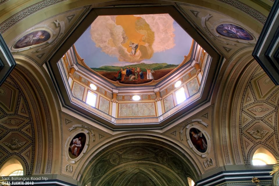 Explore.Dream.Discover: Exploring Taal Basilica