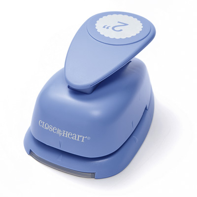 Amy's Art from the Heart: Fun with the Scallop Punch