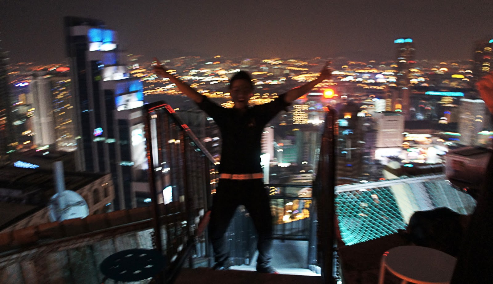 Waiii Sek Meowsss: Heli Lounge Bar @ Menara KH