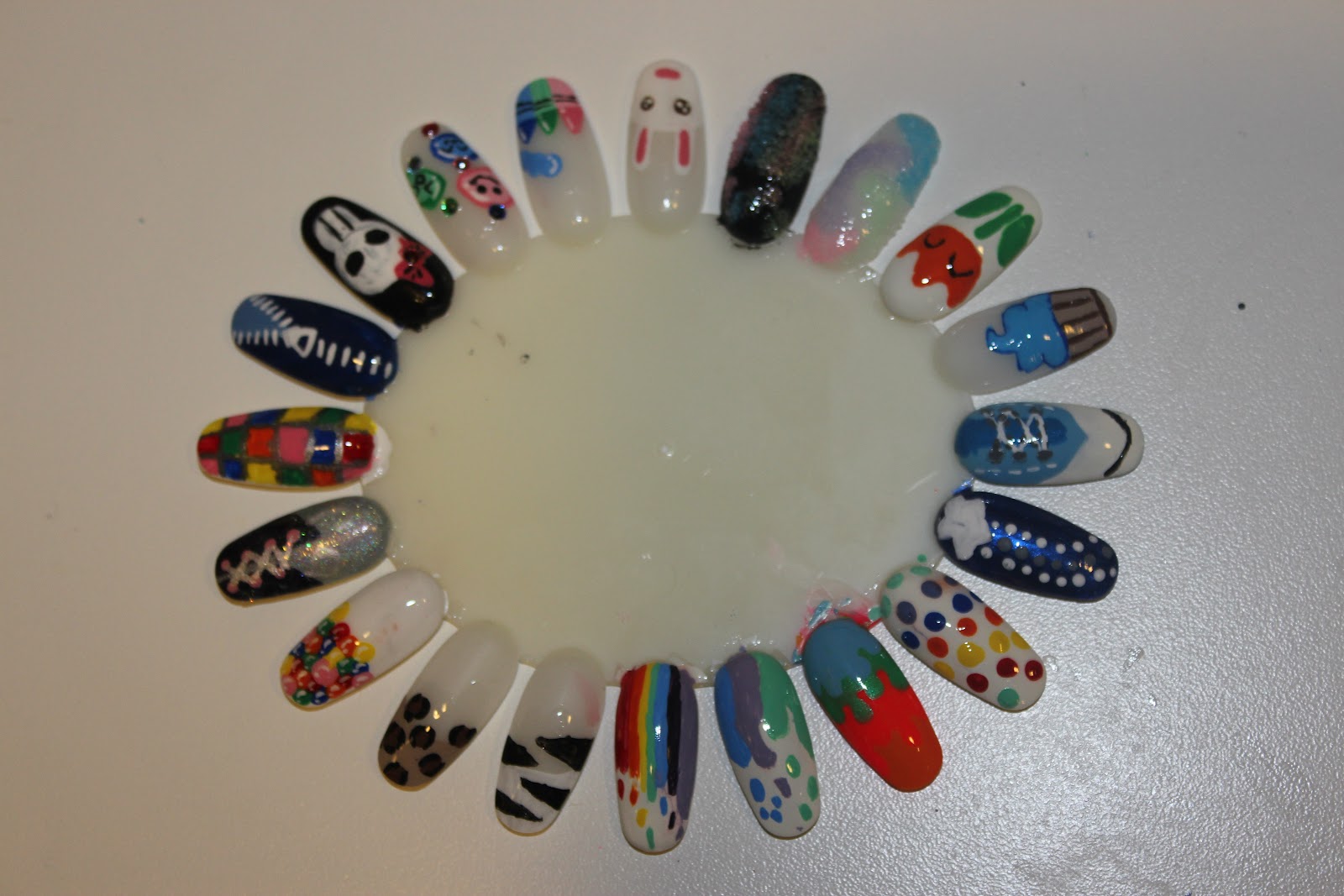 Baking Recipes and Nail Design all in one: New Nail Designs =D