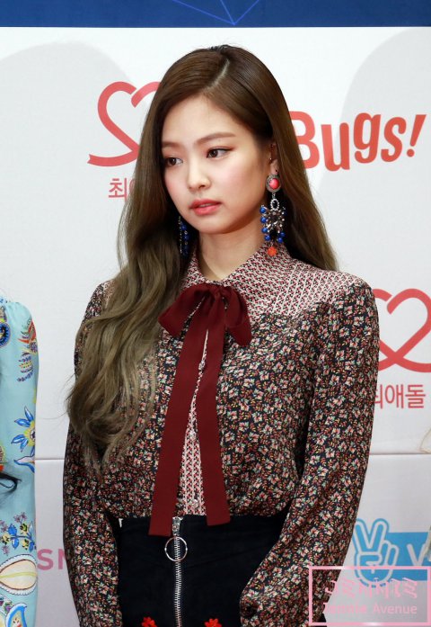 JENNIE'S FIGURE - BlackPinkbuzz