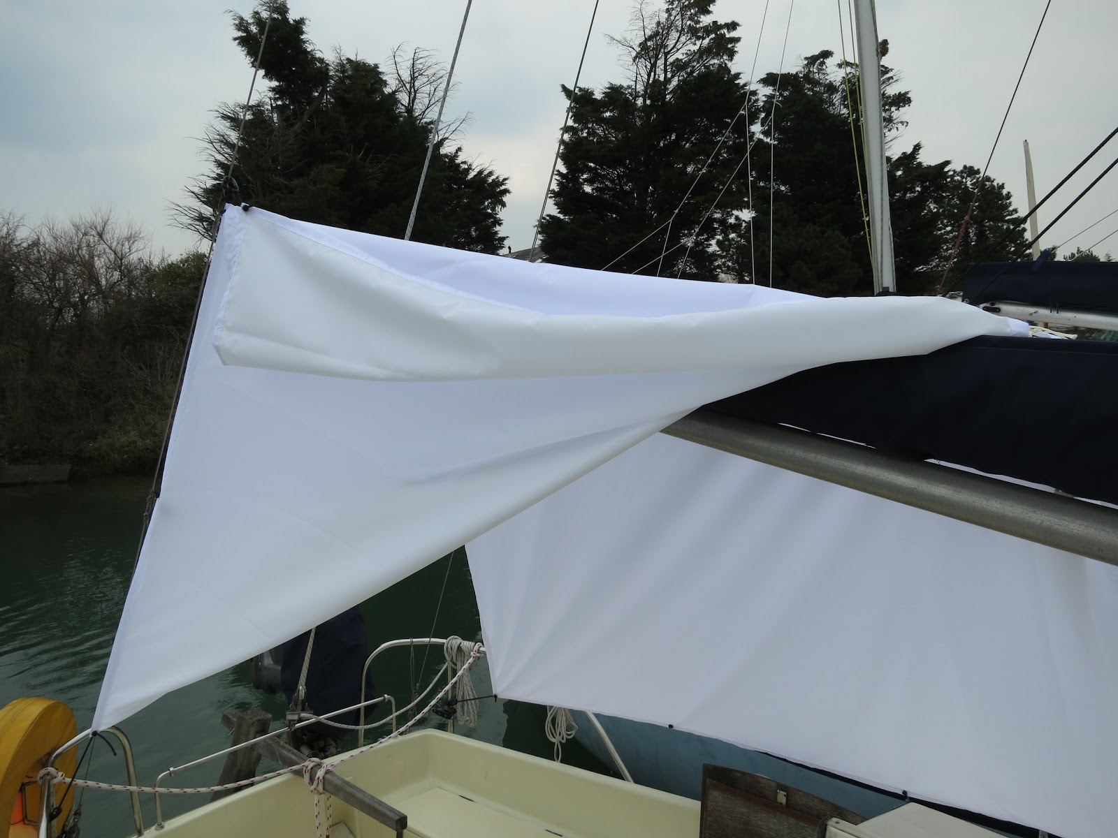 James: Sailboat Boom Tent How to Building Plans