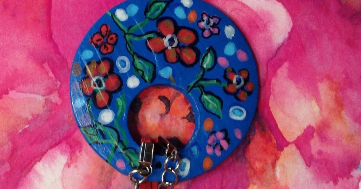 Nancy's Arts & Crafts: Painted Wooden Discs for Necklaces