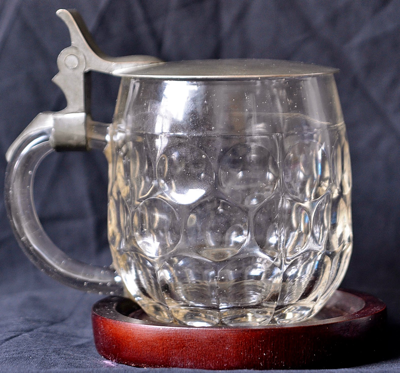 MEIN STEIN: 1/4L Pressed Glass Stein