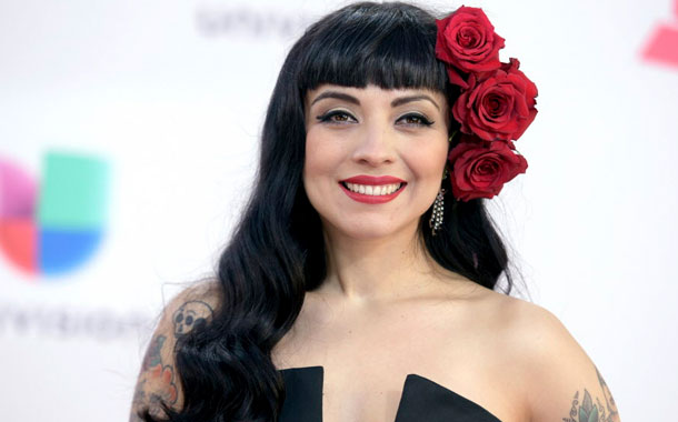 CHILENO: BIOGRAFIA MON LAFERTE
