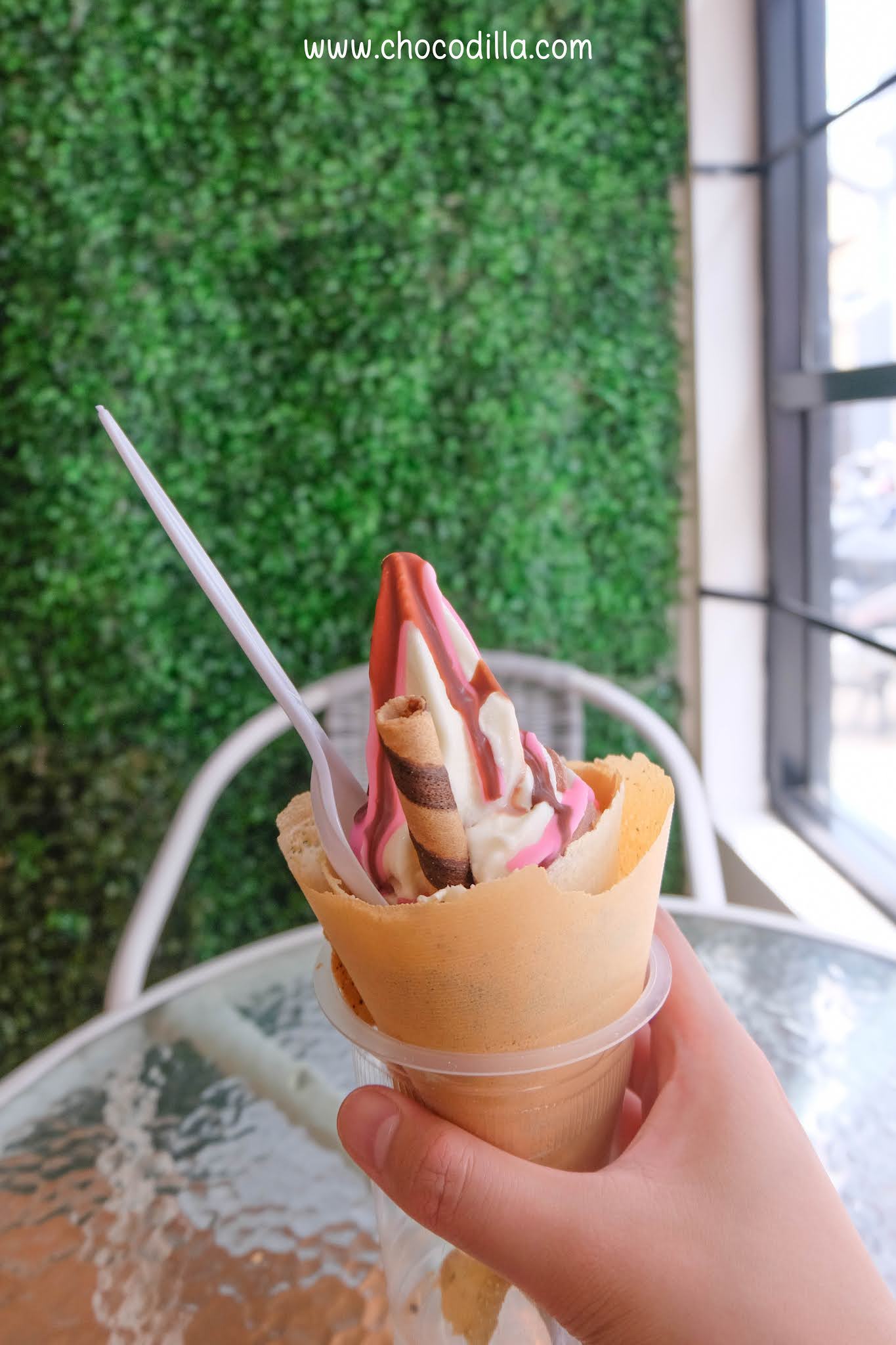 Hey yo!! Instagramable place check!! Yummy Crepes & Ice Cream - CHOCODILLA