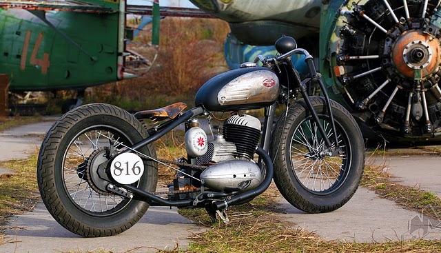 Jawa 2T 250cc Bobber - Lsr Bikes
