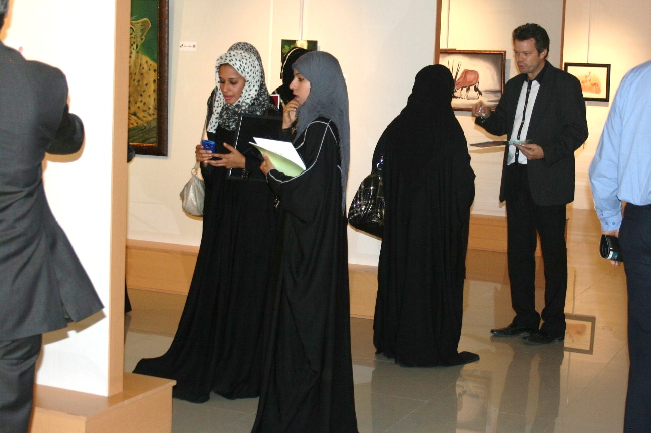 JULIE ASKEW - PAINTER, Conservationist, Explorer, Art Science,; Visit ...