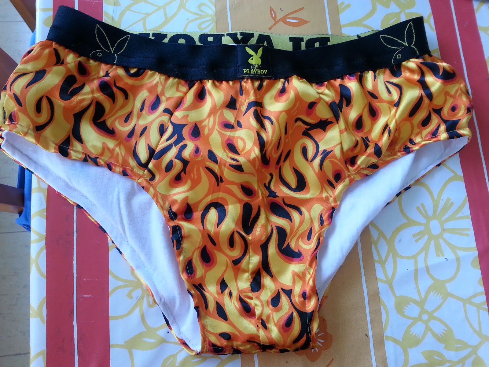 El blog de Danespa: SLIP PARA HOMBRE.