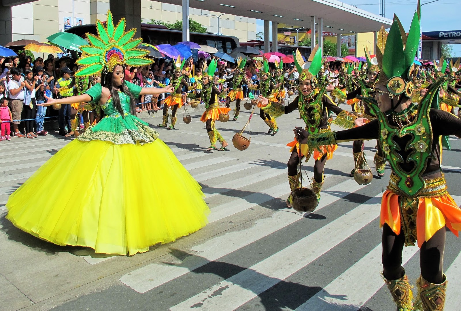 Gridcrosser: Coconut Creativity: Spectacles and Festivity at Quezon’s ...