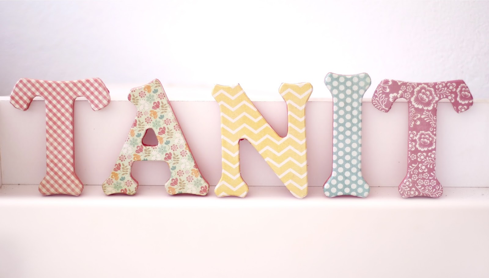 El Jardín de los Nombres : Otras letras que llegaron a su destino