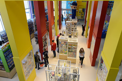 Bubba's Garage: What's at the PEZ Vistor Center and Factory?