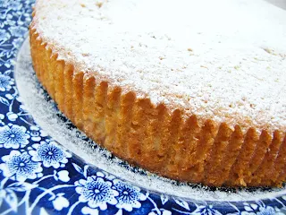 Vegan Vanilla Cake | Tinned Tomatoes