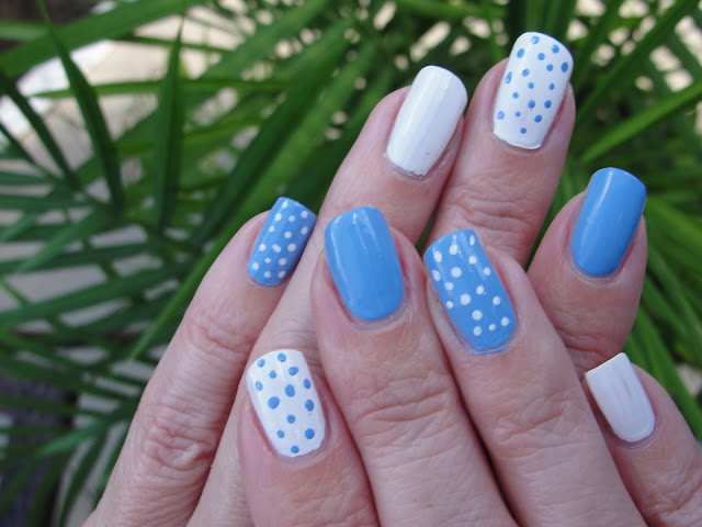 Polka dot nails!