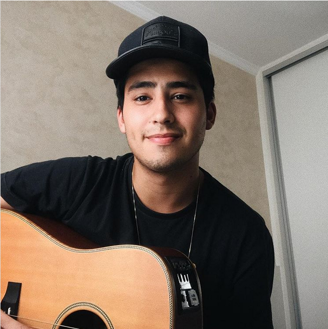 Cantor Leonardo: Matheus Vargas: vem conhecer tudo sobre o cantor!