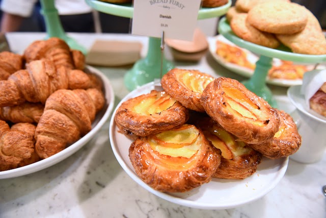 Foodwanderings: Edible DC: Bread Furst Bakery