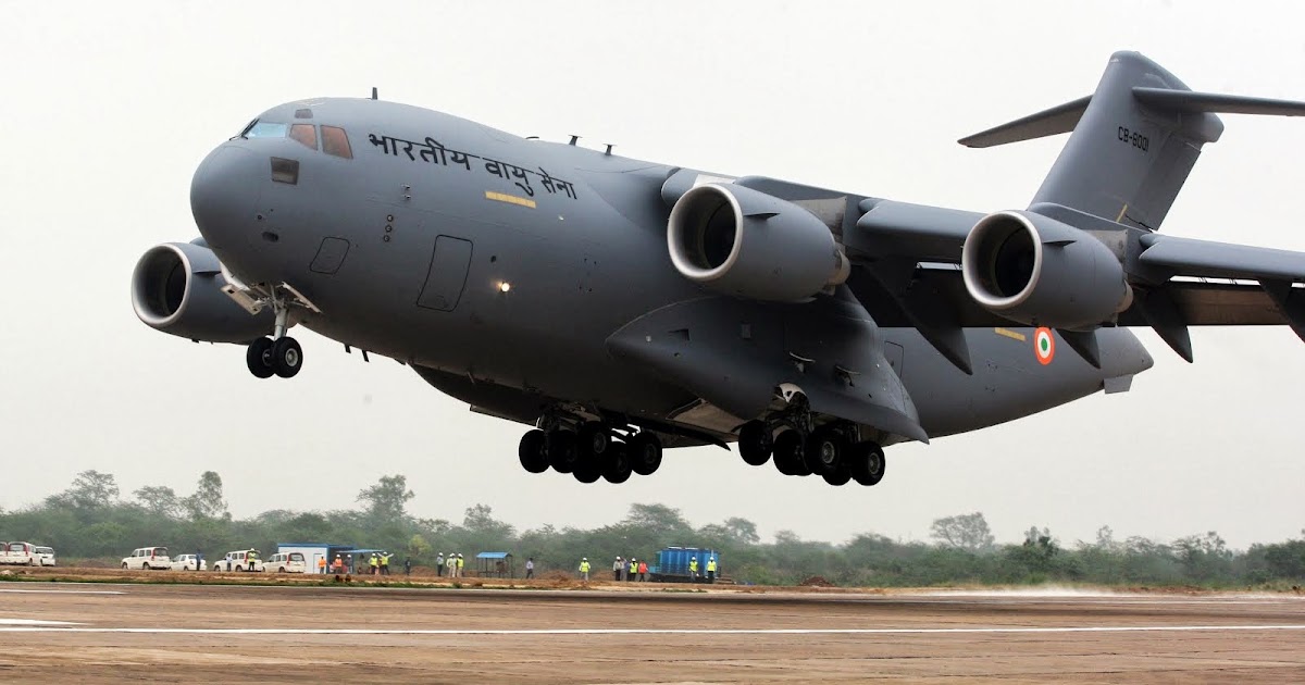 First IAF C-17 Strategic Airlifter Arrives in India - jetflightpro