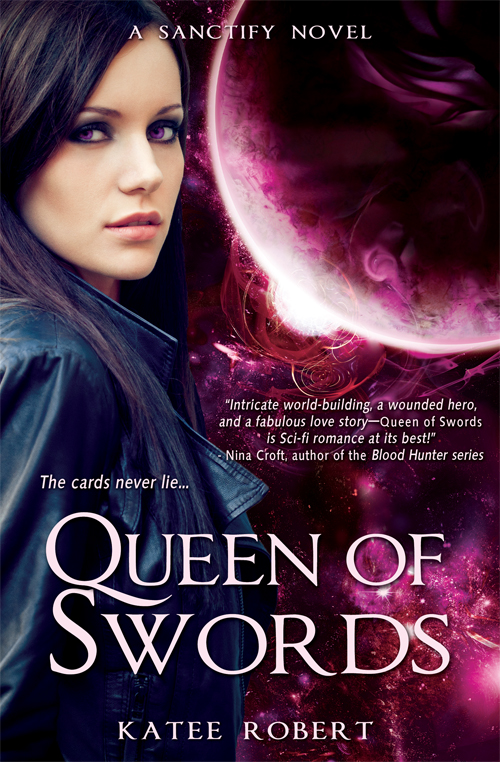 Two Chicks On Books: Queen of Swords Blog tour and Giveaway