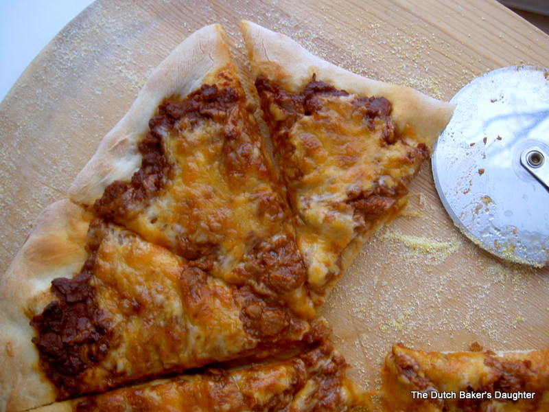 The Dutch Baker's Daughter: Cincinnati Chili Pizza