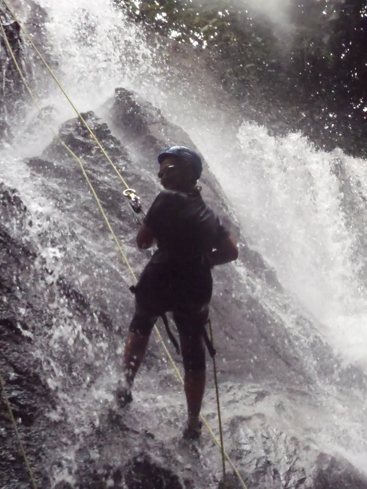 Hiking, Travel and Food!: Waterfall Abseiling at Pisang Waterfalls