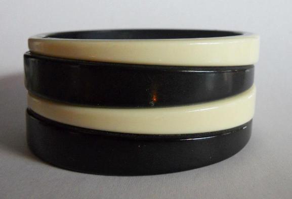 RETRO KIMMER'S BLOG: FABULOUSLY RETRO...COLORFUL BAKELITE JEWELRY AND MORE