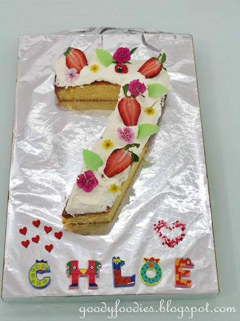 GoodyFoodies: How to Make Number 7 Birthday Cake