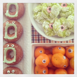 les petits présents: the monster mash