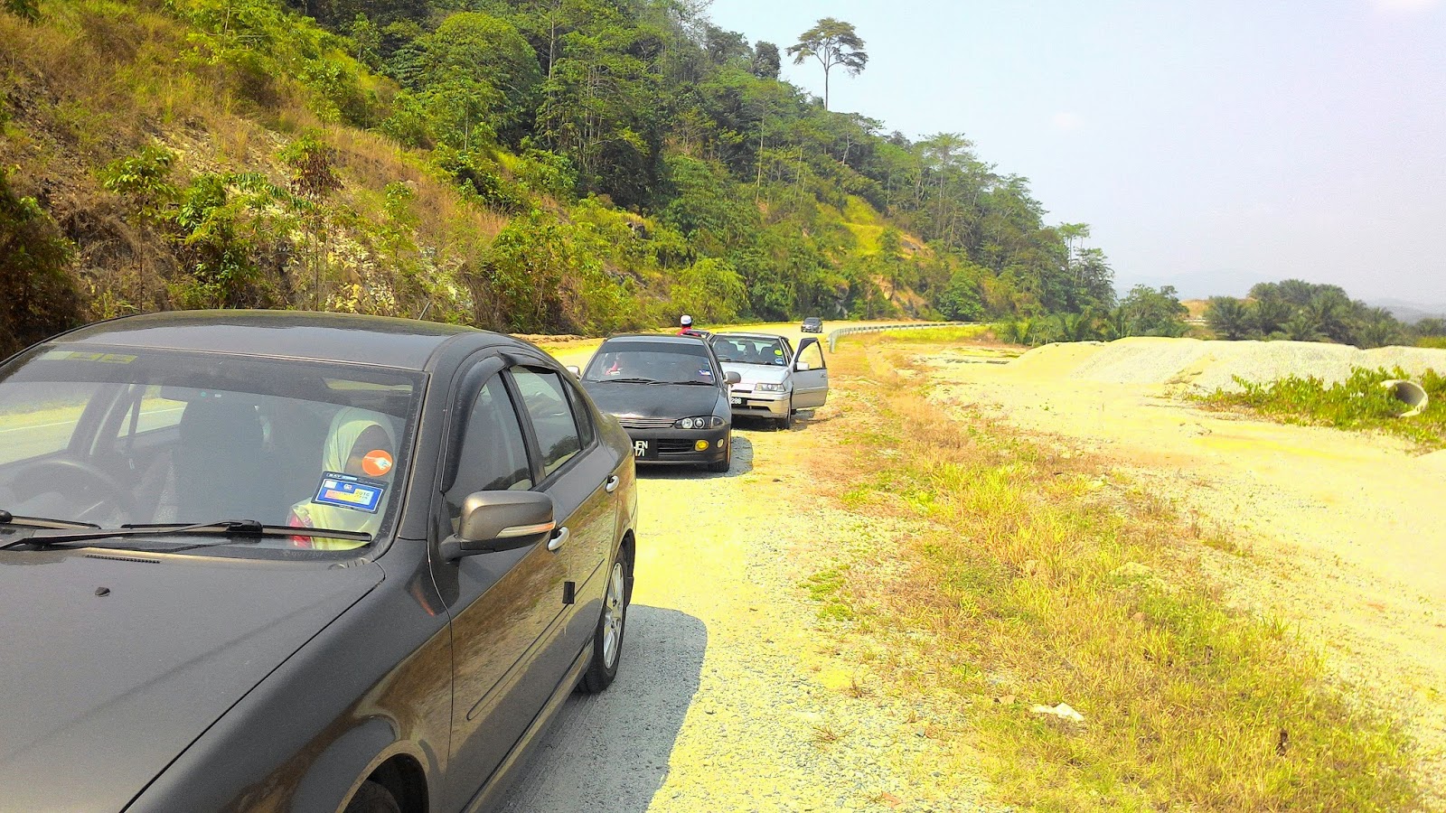 Jalan Felda Aring dan Kenyir ke Terengganu