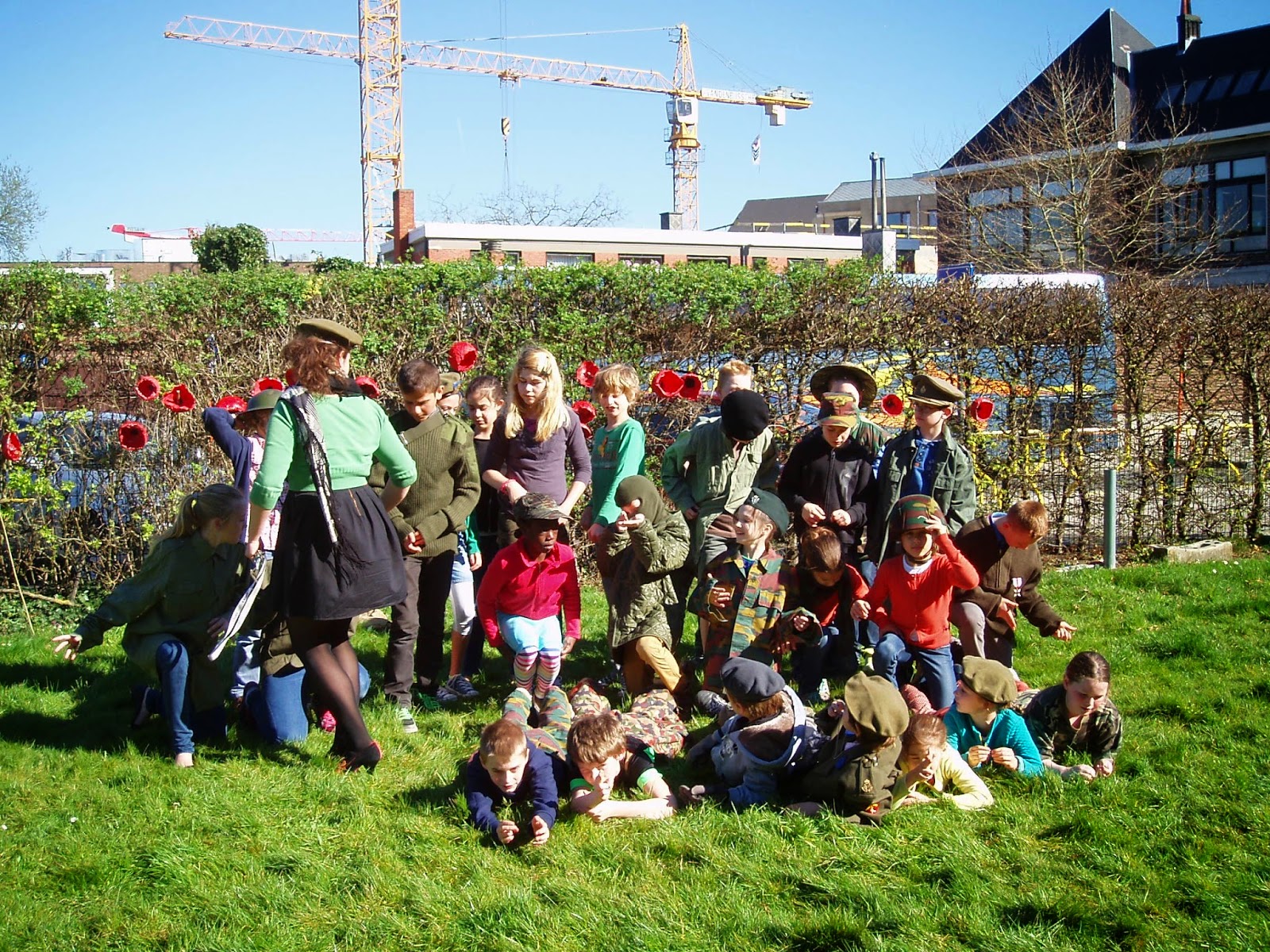 Atheneum Dendermonde 5de leerjaar: Project 'De Groote Oorlog' : Geef acht!