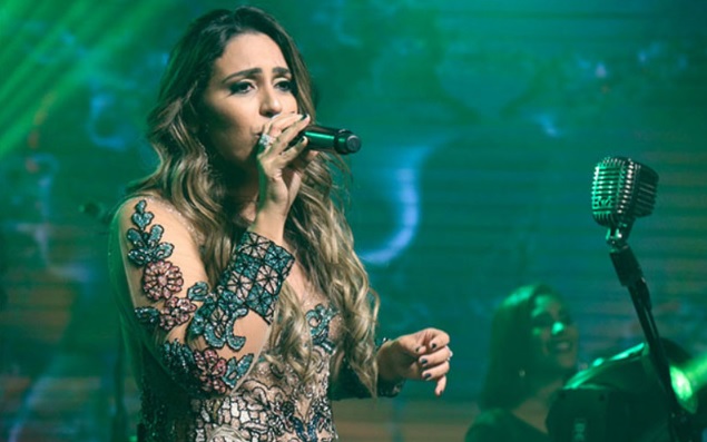 Cantora sertaneja, Fernanda Costa, pedia para Deus voltar a andar e o ...