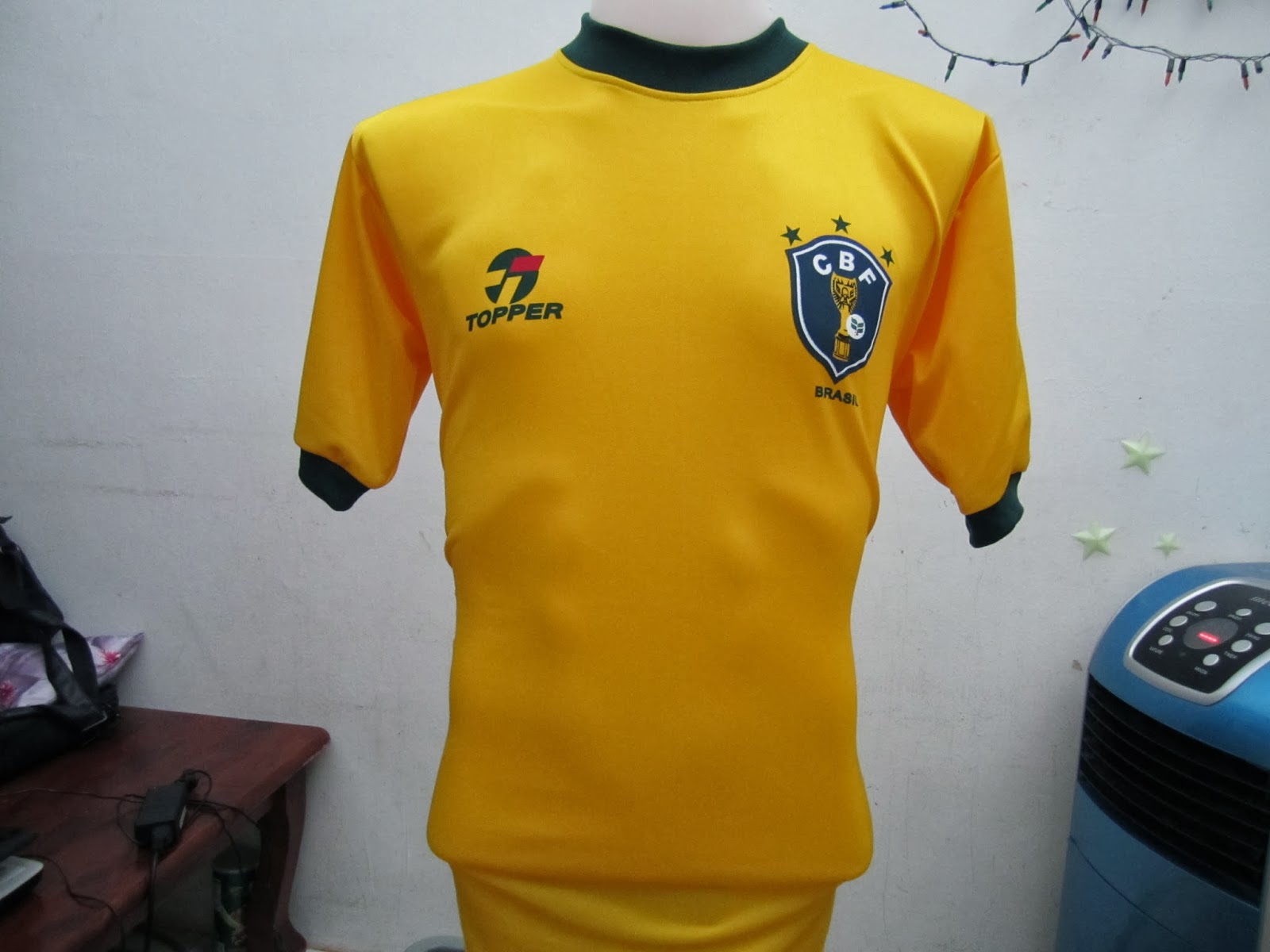 BundleWalla: Vintage Brazil Home Jersey 1982 XL