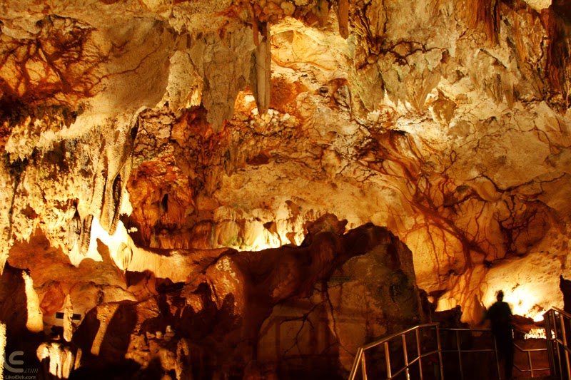 Smart travel tips for You: Maharani Zoo & Goa, Kebun Binatang dan Gua ...