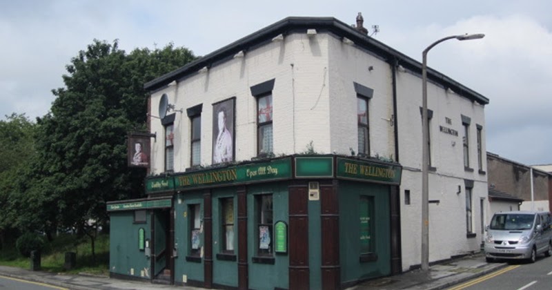 Lost Pubs Of Bolton: Wellington Inn, Bury New Road