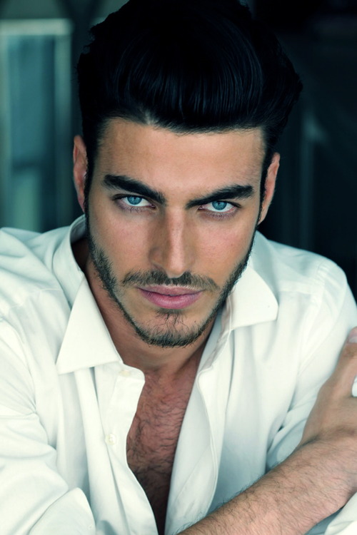 Varones: Hombres Rostros