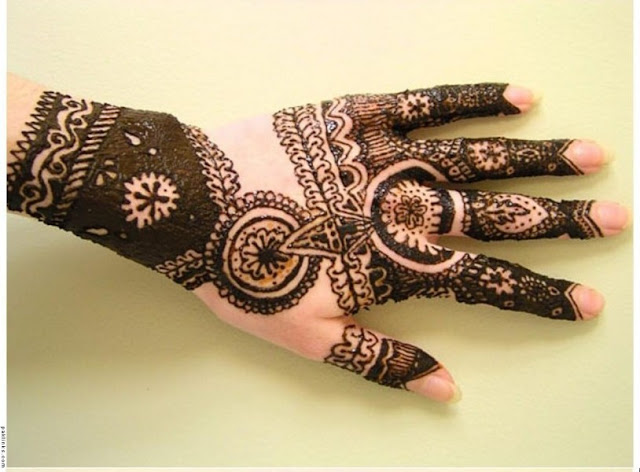 Latest Hand Mehndi Design 2013