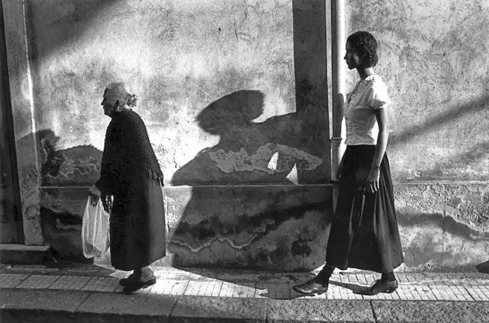 The Book of Knowledge: Italian Photographer: FERDINANDO SCIANNA