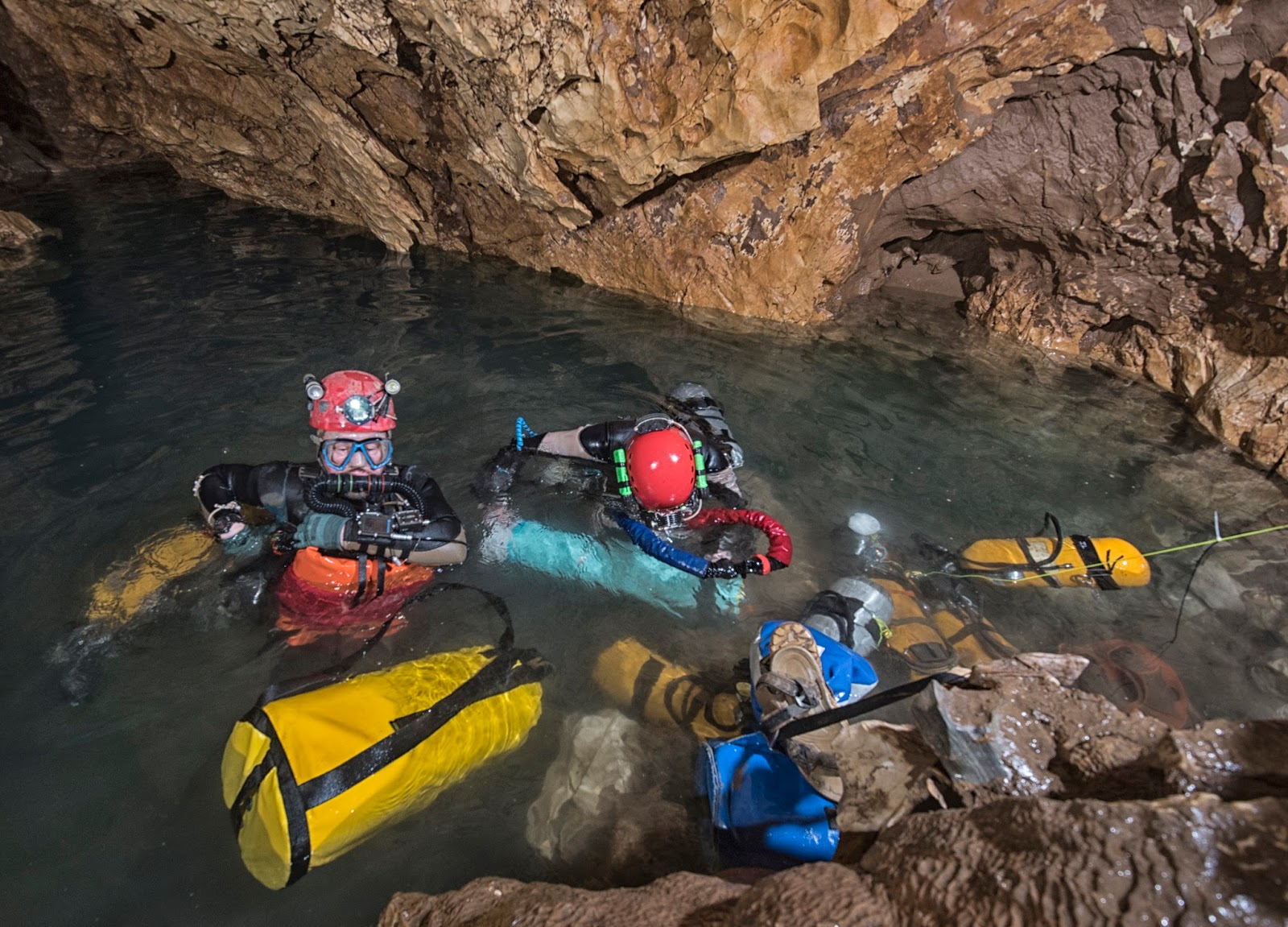 THE RETURN TO CUEVA DE LA PENA COLORADA. A HUAUTLA CAVE DIVING ...