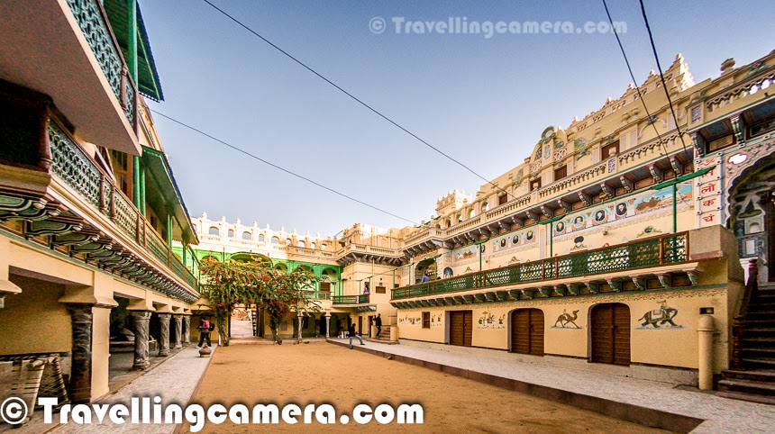 Tour de Churu Streets having grand havelis with marvelous fresco ...